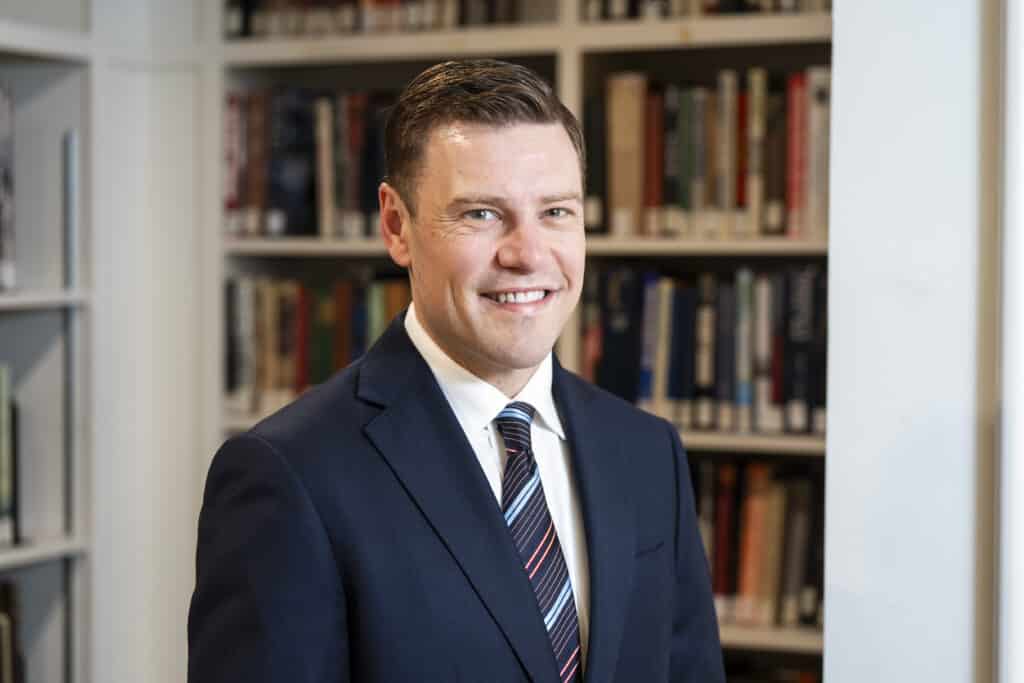 Mr. Logan Jones, Chief Executive Officer SiFly Aviation - Institute for ...